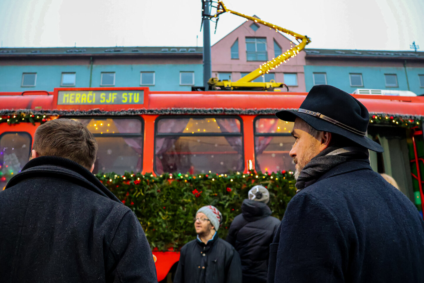 MILETRIČKA je najkrajšia študentská vianočná električka! - Strojnícka ...